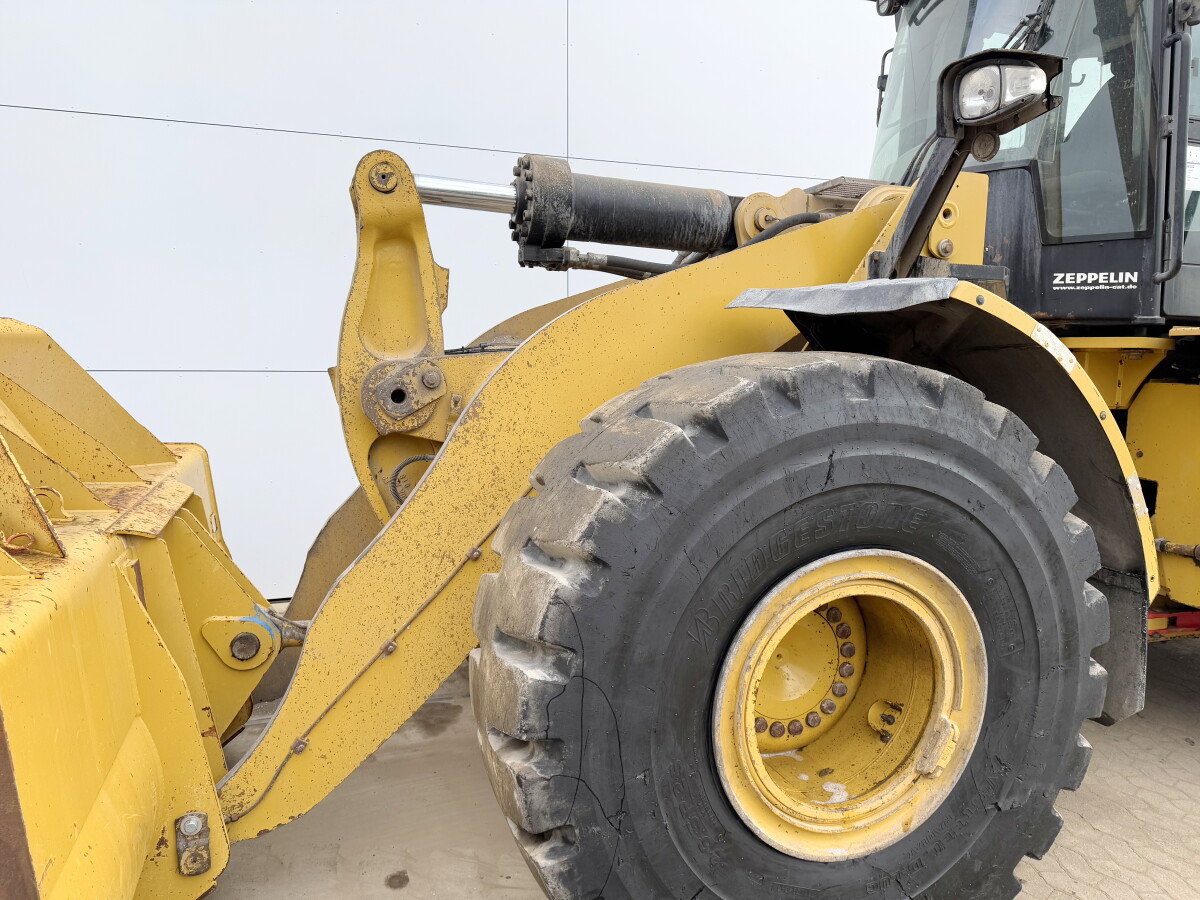 Caterpillar 972M Radlader | Boss Machinery