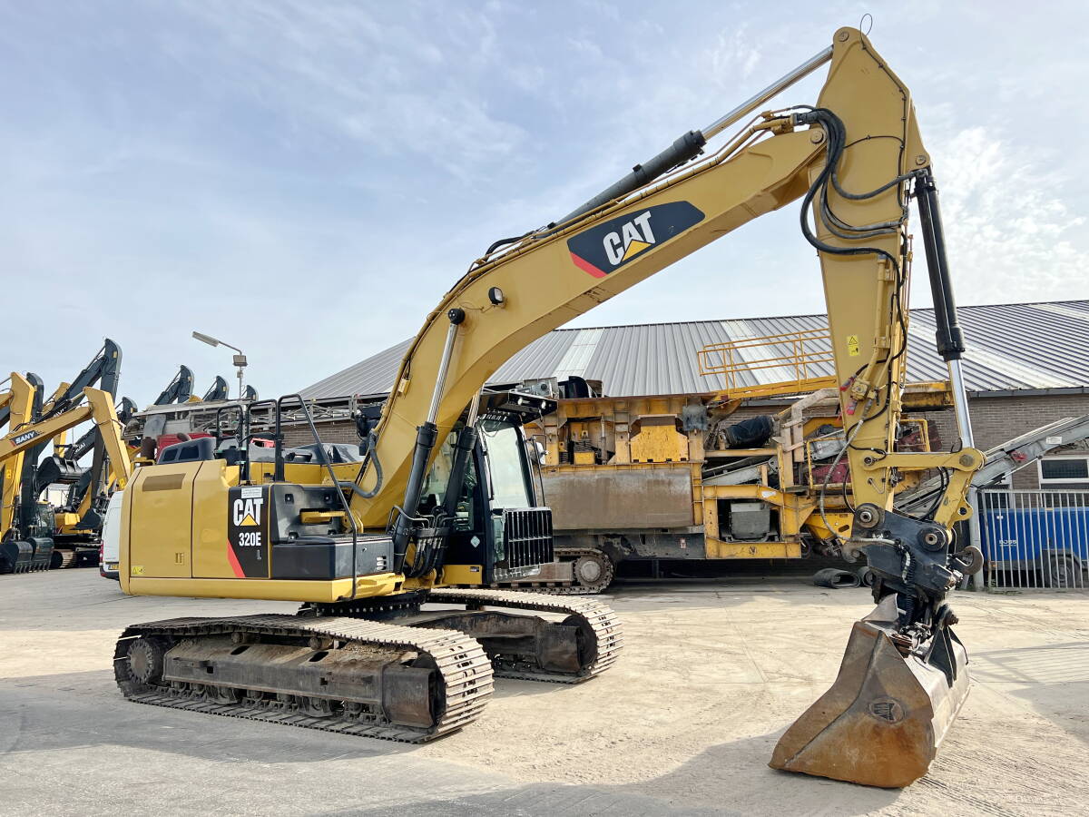 Caterpillar 320EL Kettenbagger | Boss Machinery
