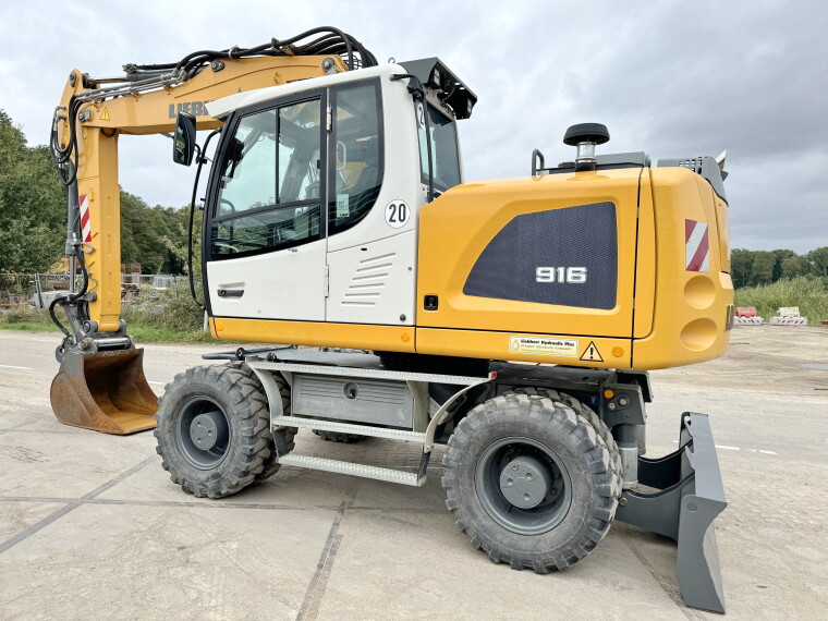 Liebherr A916 Litronic - Likufix Mobilbagger | Boss Machinery