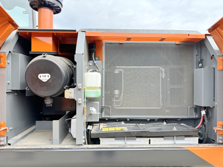Hitachi ZX220LC-5G / Ultra 2024 Edition Kettenbagger | Boss Machinery